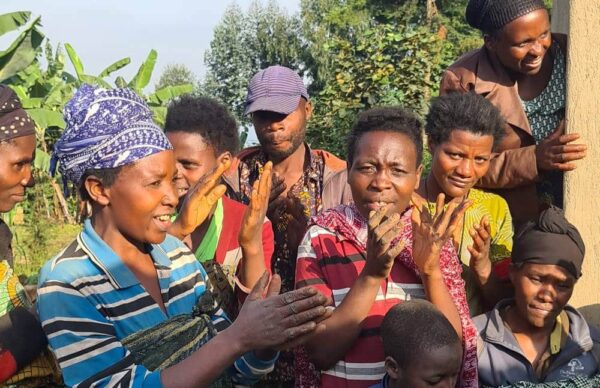 Visit the Batwa tribes in Rwanda