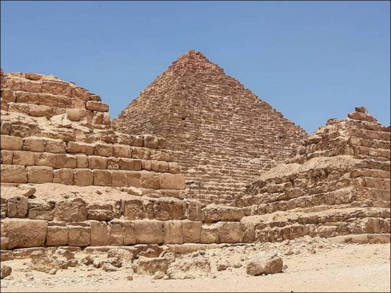 Visiter les pyramides de Gizeh : ce qu'il faut savoir